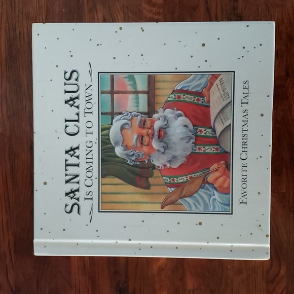 Accents | Vintage Santa Claus Is Coming To Town Book | Poshmark